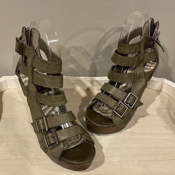 Material Girl | Shoes | Material Girl Wedges | Poshmark